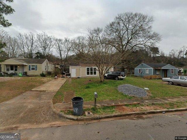 1933 Henry Crumpton Dr SW, Birmingham, AL 35211
