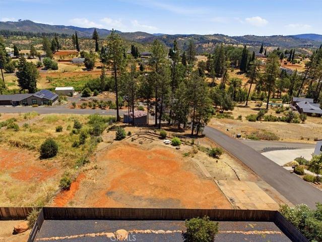 1933 Hillpark Ln, Paradise, CA 95969