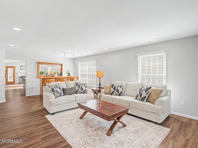 1933 Quimby Court