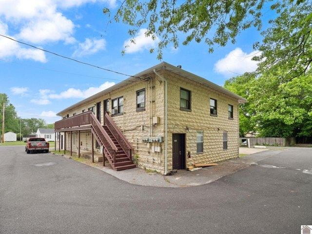 1933 S 28th St, Paducah, KY 42003