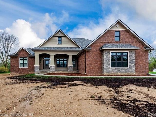 1933 Shane Ct, Addison Township, MI 48370