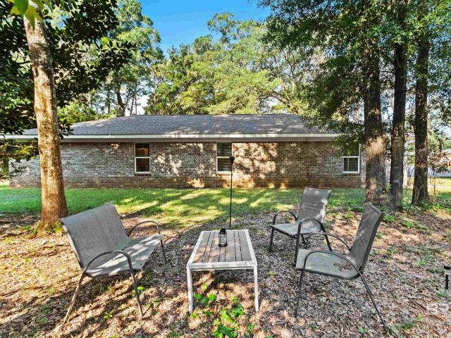 1933 Wildwood Place