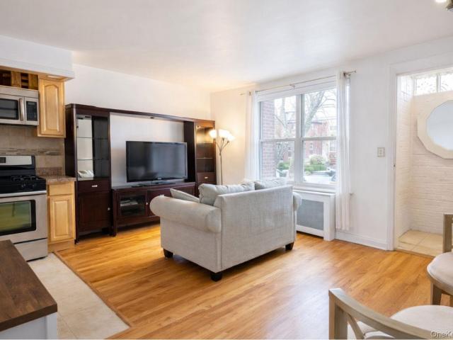 193 0 th Avenue, Unit 1
