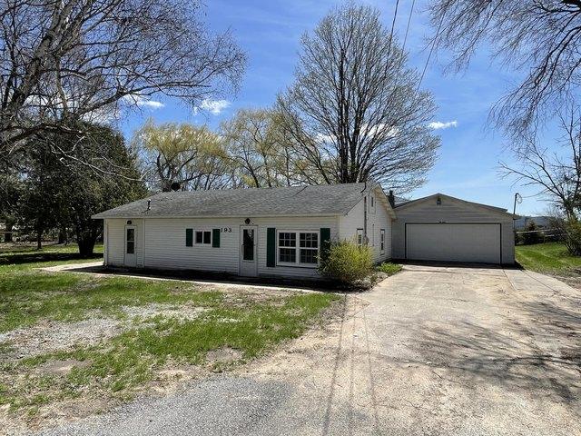 193 1st St, Shelby, MI 49455