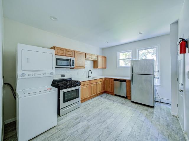 193 Clerk St # 1