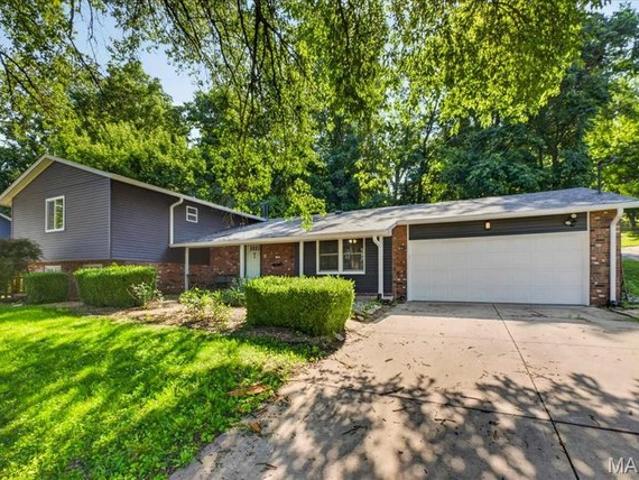 193 Beverly Ln, Collinsville, IL 62234