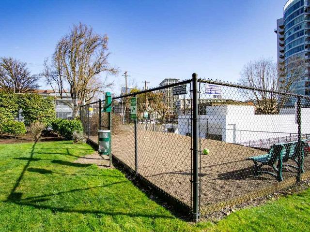 193 Belle Court Studio Apartment for Rent at 120 Nw Trinity Pl, Portland, OR 97209 Northwest District