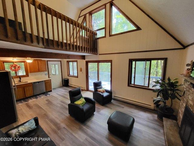 193 Bellingham Dr, Bushkill, PA 18324