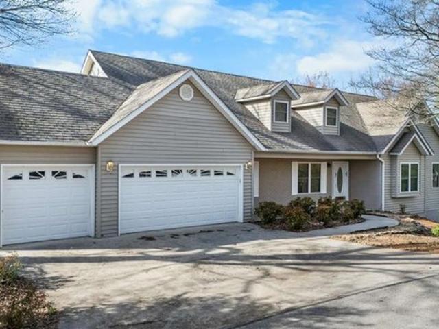 193 East Trce, Franklin, NC 28734