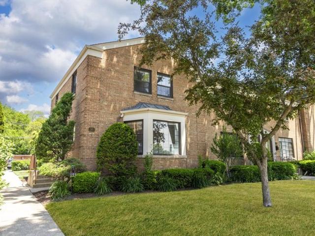 193 Fellows Ct, Elmhurst, IL 60126