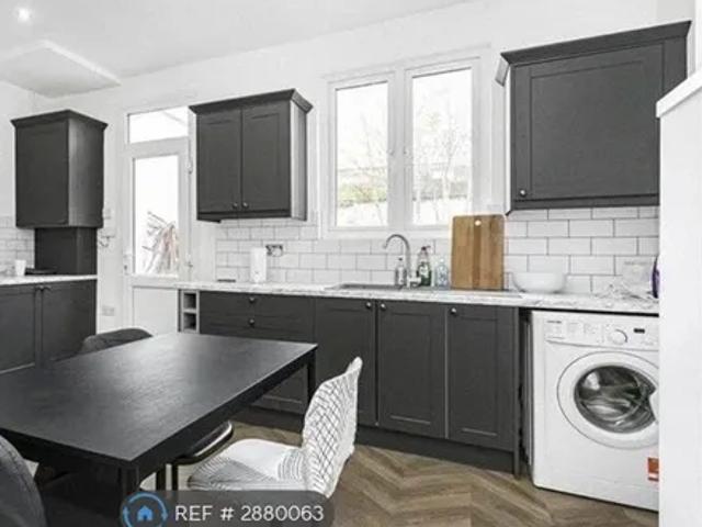 193 Kingston Road, London, KT3 3SS, United Kingdom | Room for rent #167544451 | Rentberry