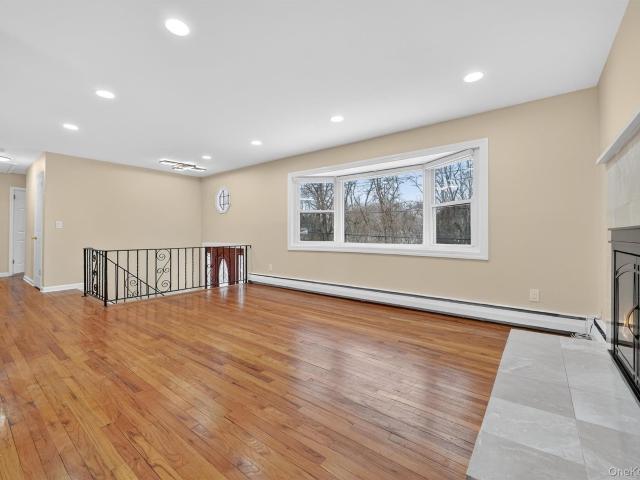 193 Kings Hwy, Congers, NY 10920 | MLS #949000 | Compass