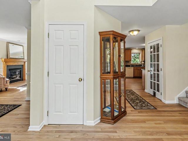 193 Horseshoe Lane