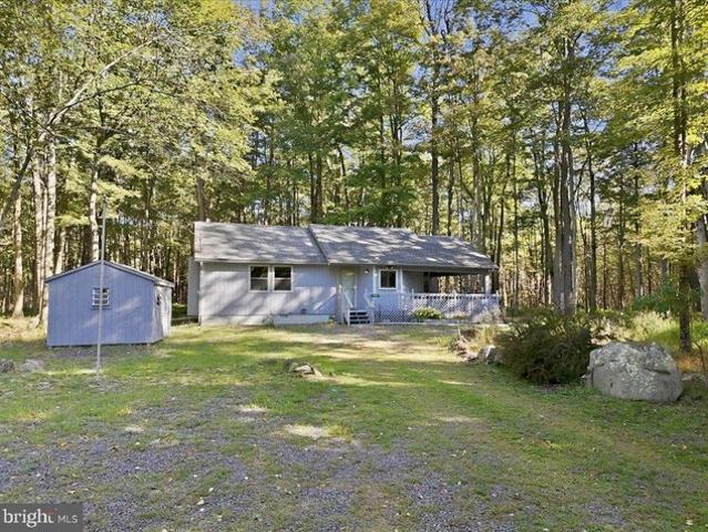 193 Minisink Dr, Pocono Lake, PA 18347