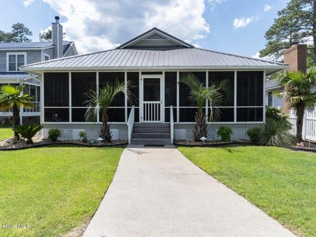 193 Turtle Cove Dr, Elizabethtown, NC 28337