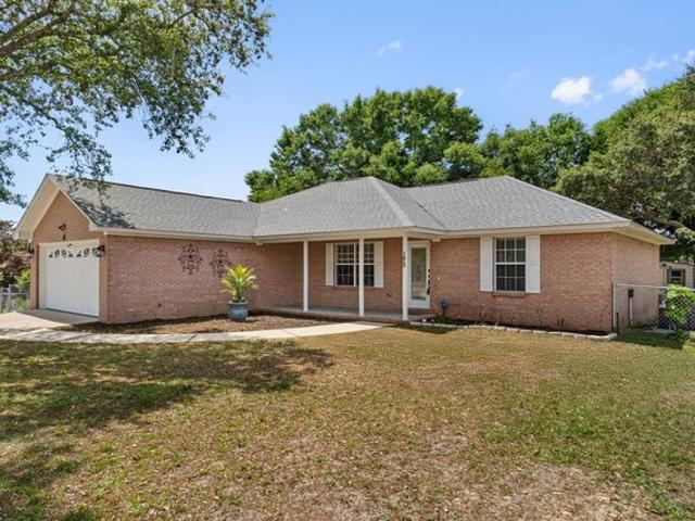 193 Villacrest Dr, Crestview, FL 32536