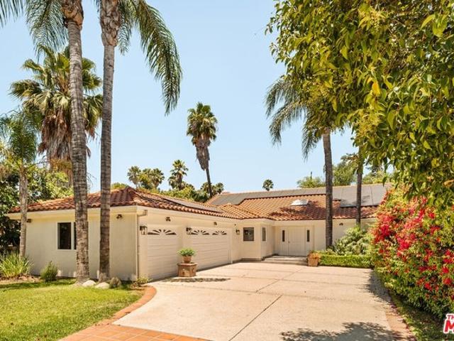19443 Hatteras St, Los Angeles, CA 91356