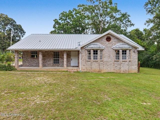 19440 Linda Ln, Saucier, MS 39574