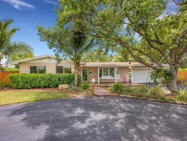 19445 SW 88th Ct, Cutler Bay, FL 33157