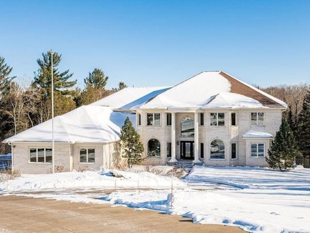 1944 Chinook Dr, Duluth, MN 55811