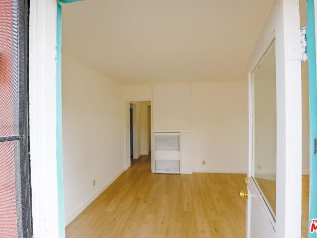 1944 Cloverfield Blvd, Unit B, Santa Monica, CA 90404 | MLS #26765 | Compass