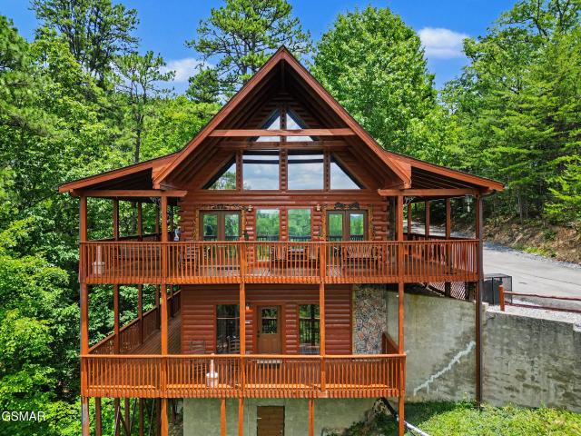 1944 E Mountain Way