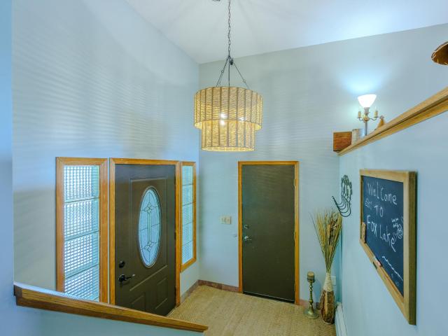 1944 Island View Drive NE