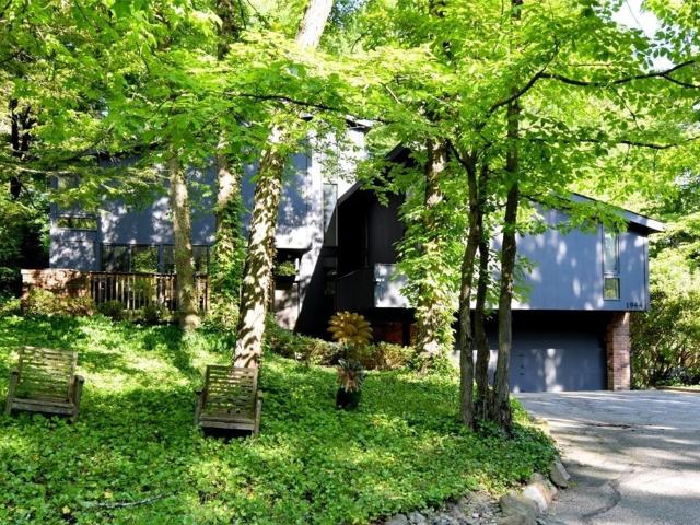 1944 Laurel Hill Drive