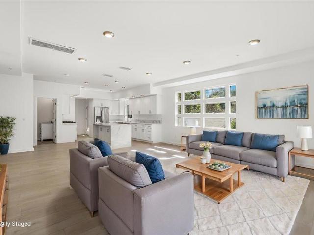 1944 Seminole Drive