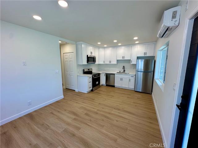 1944 W Valencia Drive
