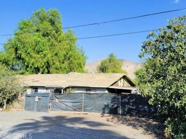 19450 Quebec Ave, Corona, CA 92881