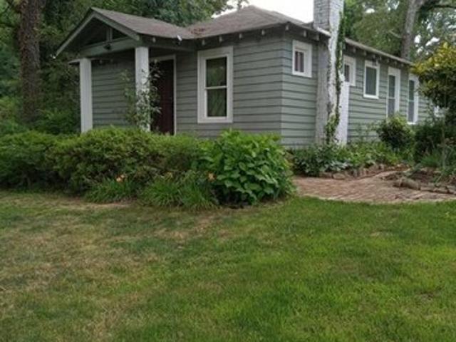 1945 NW Baker Rd, Atlanta, GA 30318