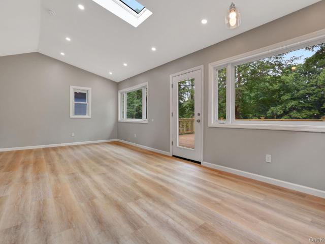 1945 New Hackensack Road