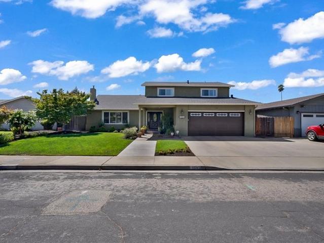 1945 Clemson Ct, Turlock, CA 95382