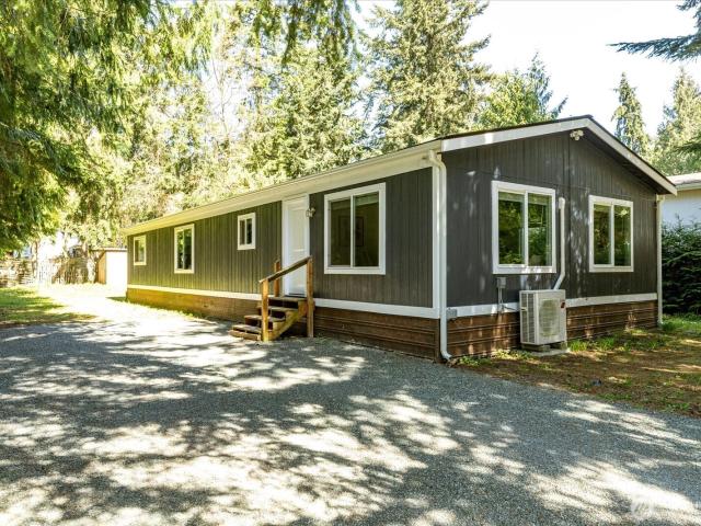1945 E Beachwood Dr, Freeland, WA 98249 | MLS #2505 | Compass