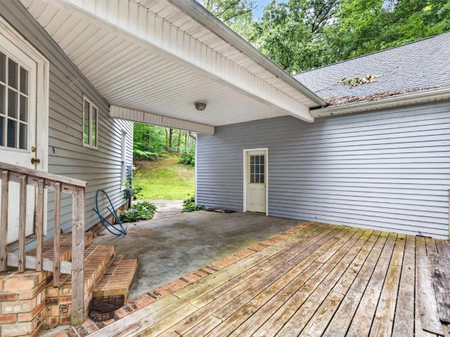 1945 Forest Cir SW
