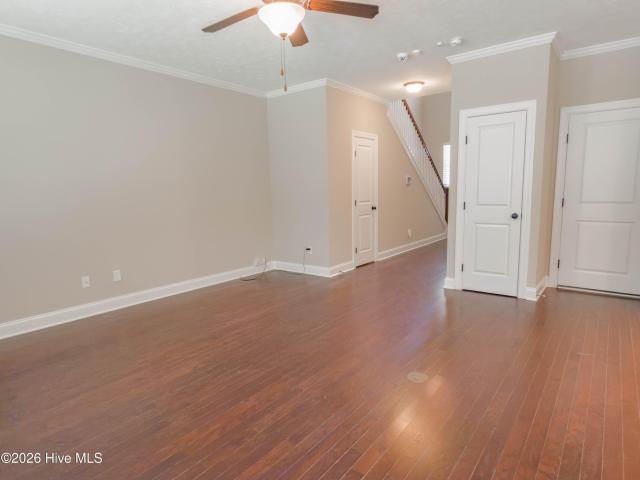 1945 Kenlock Drive