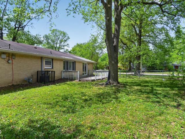 1945 Schwier Court