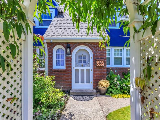 1945 SE 20TH AVE