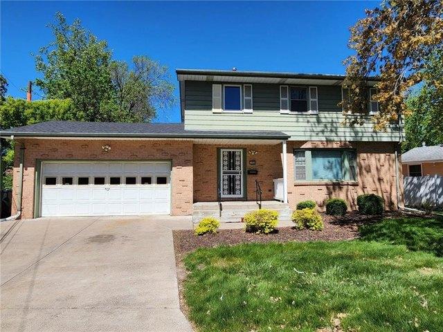 1945 Upper Afton Rd E, Saint Paul, MN 55119