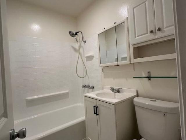 1945 Wilcox Ave 1 Bedroom Apartment for Rent at 1945 Wilcox Ave, Los Angeles, CA 90068 Hollywood Hills West