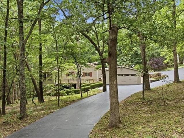 19463 Babler Forest Rd, Wildwood, MO 63005
