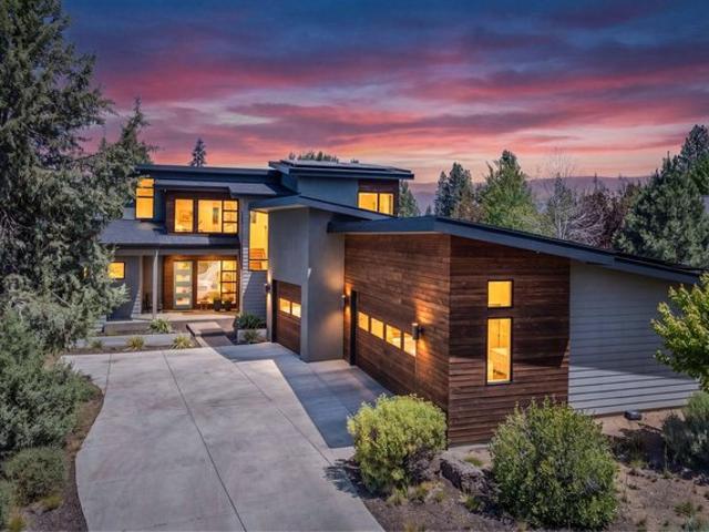 19460 Randall Ct, Bend, OR 97702