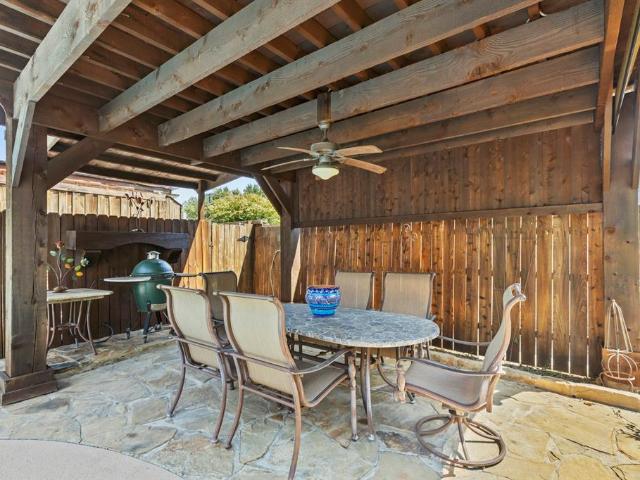 1946 Oakbluff Drive