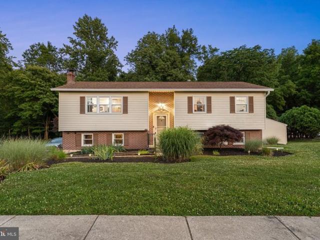 1946 Bergdoll Ave, Boothwyn, PA 19061