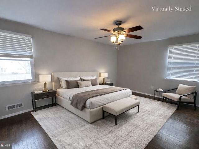1946 Birchwood Pk Drive N