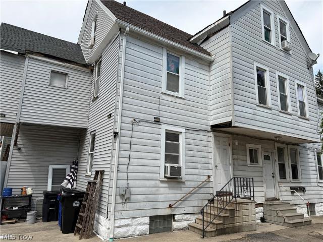 1946 E 124th Place