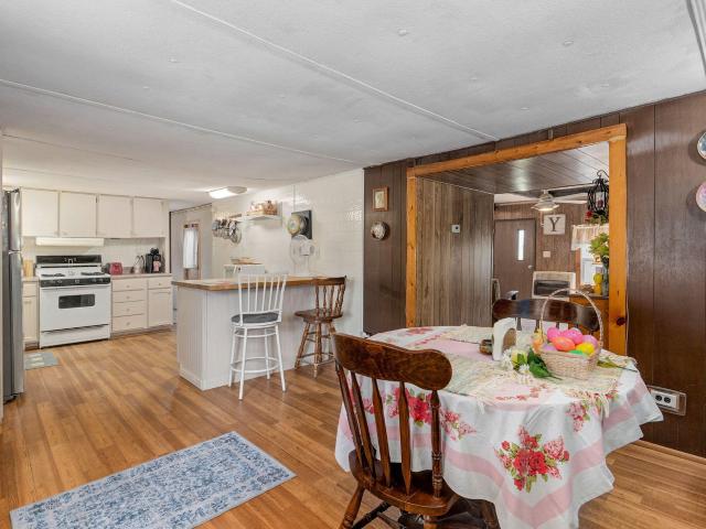 1946 E 555th Road