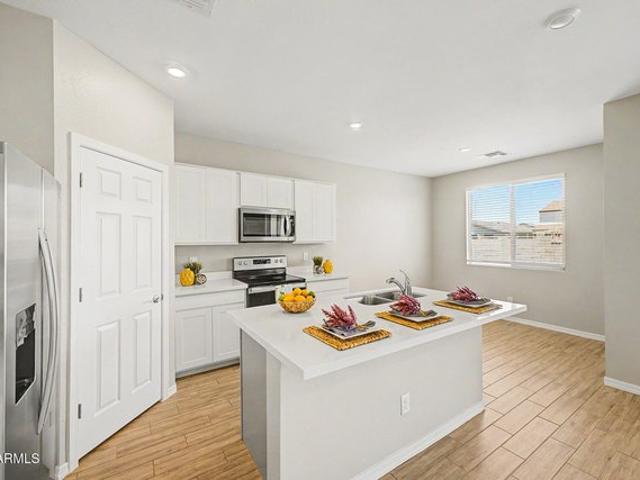 1946 E Georgia Ruth Ln, San Tan Valley, AZ 85140