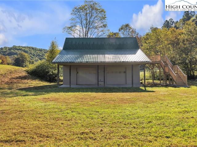 1946 River Breeze Drive